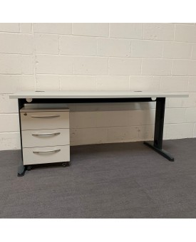 Used Office Desks | Second-Hand Office Desks | Three Counties Office ...