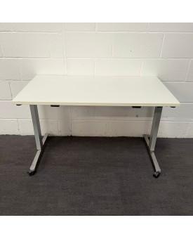 Used Office Desks | Second-Hand Office Desks | Three Counties Office ...
